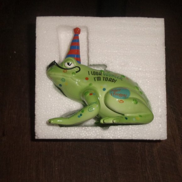 Westland Giftware | Accents | Westland Giftware Fanciful Frogs Figurine ...